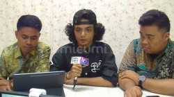 Bantah Lolly Hamil, Vadel Badjideh Tantang untuk Ungkap Bukti