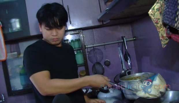 Tak Dihidangkan Kerupuk, Billy Syahputra Lakukan 5 Hal Nekat Ini Tak Dihidangkan Kerupuk, Billy Syahputra Lakukan 5 Hal Nekat Ini