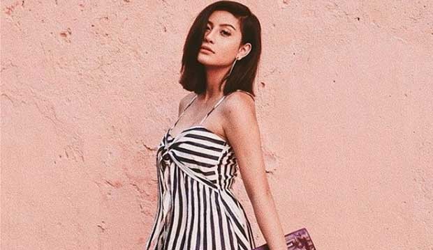 Terungkap! Ternyata Segini Bayaran Awkarin Sebagai Selebgram Terungkap! Ternyata Segini Bayaran Awkarin Sebagai Selebgram