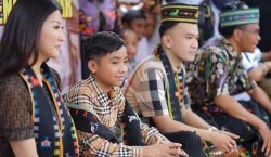 5 Suasana di Acara Adat Penyerahan Betrand Peto Kepada Ruben Onsu
